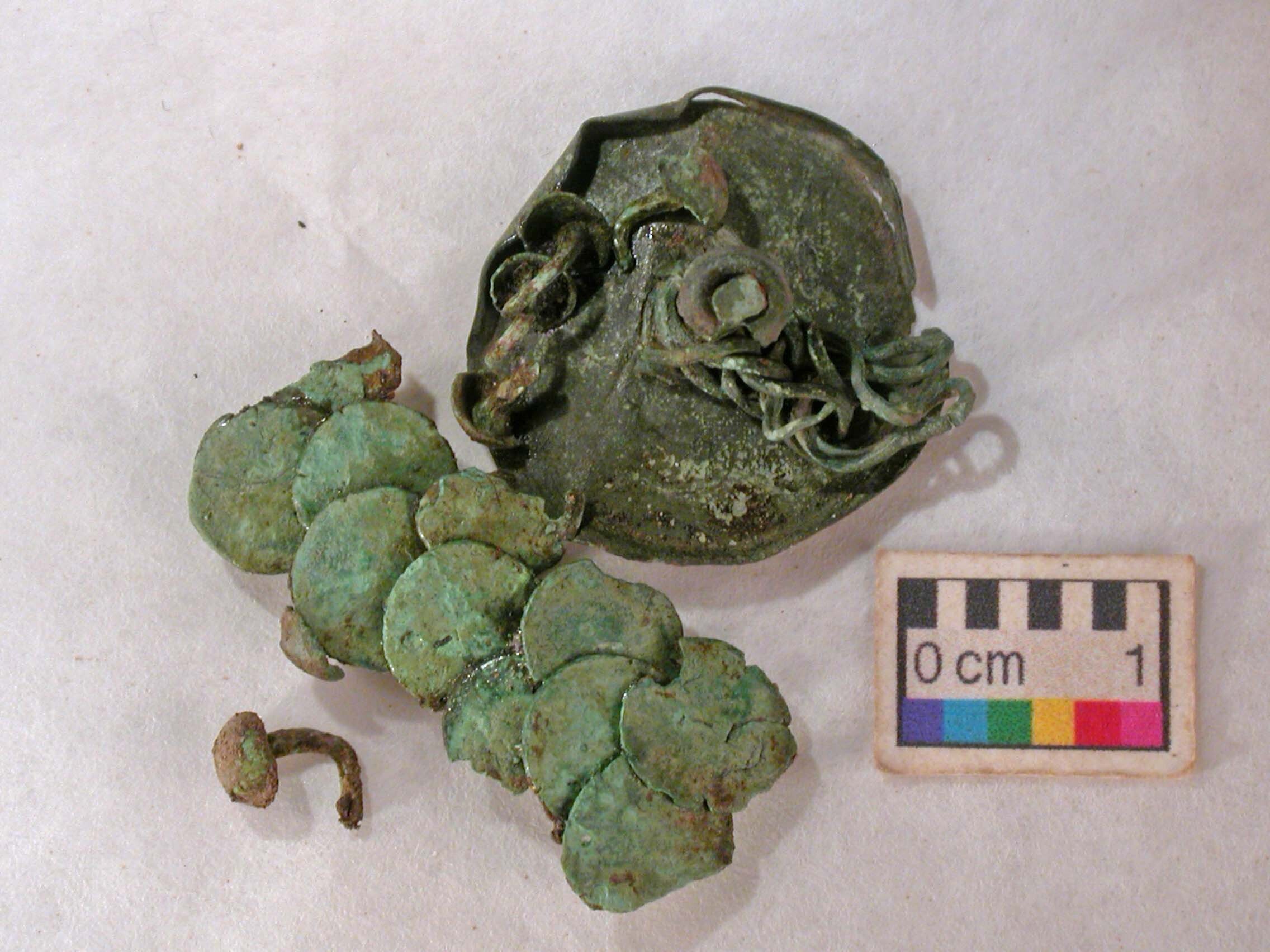 The Pin Lifting Challenge. Excavating Roman objects from a soil block ...